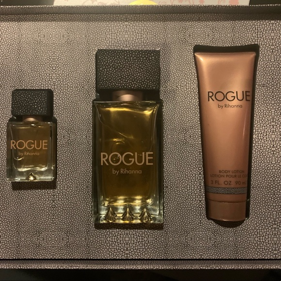 Rihanna | Other | Rogue By Rihanna Perfume Set | Poshmark